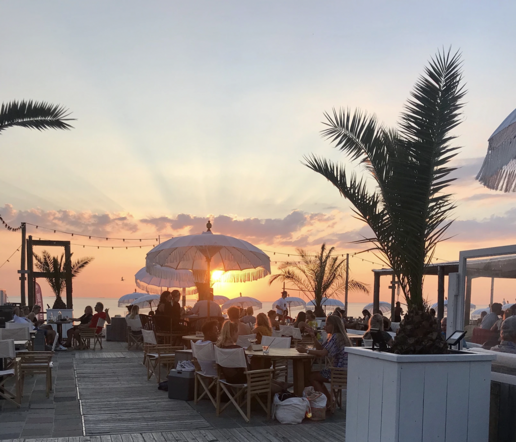 Top 10 nicest beach bars on the coast in Zandvoort